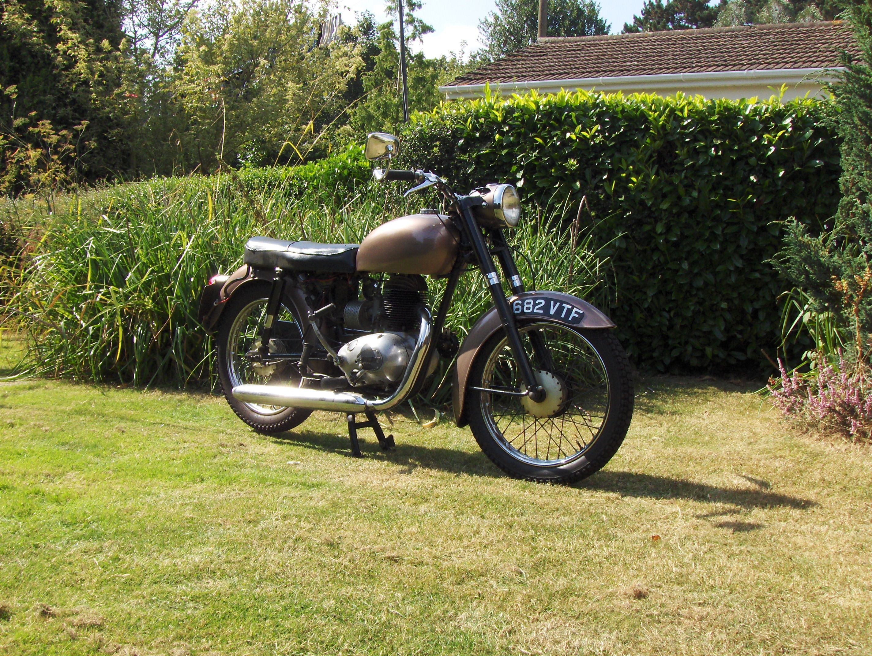 Bonhams Cars : One owner from new,1961 James 199cc Captain L20 Frame no ...