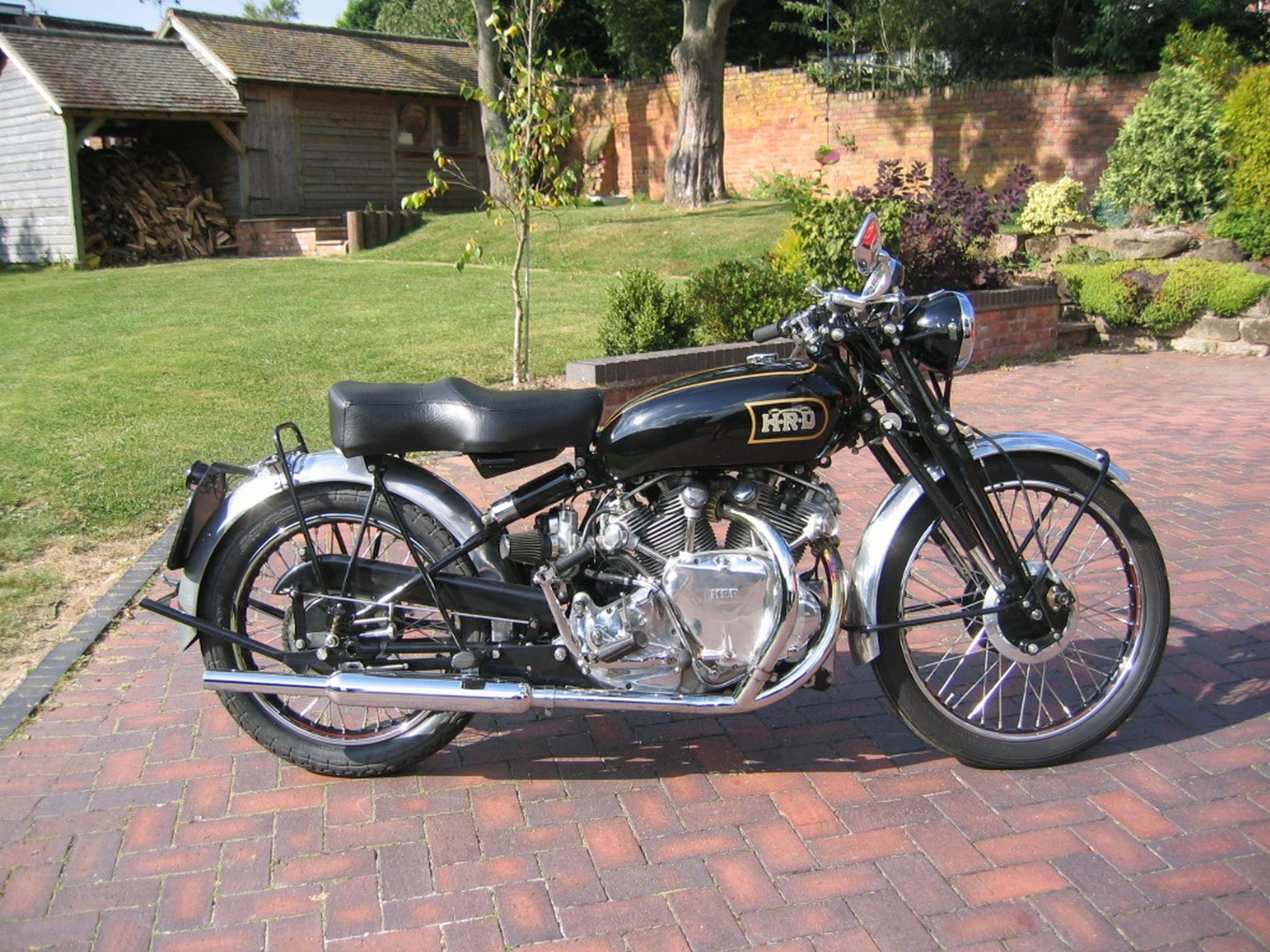 Bonhams Cars : 1949 Vincent 998cc Series-C Rapide Frame no. RS4514 ...