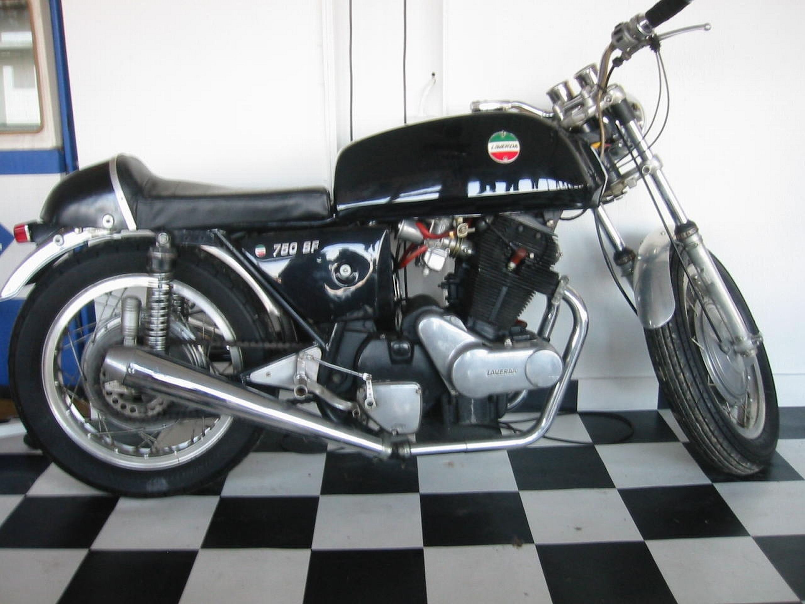 Bonhams Cars : 1972 Laverda 750SF1 Frame no. LAV750F12667