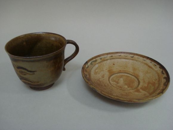 Bonhams : Matubayashi Tsurunosuke an early Leach Pottery Cup, circa ...