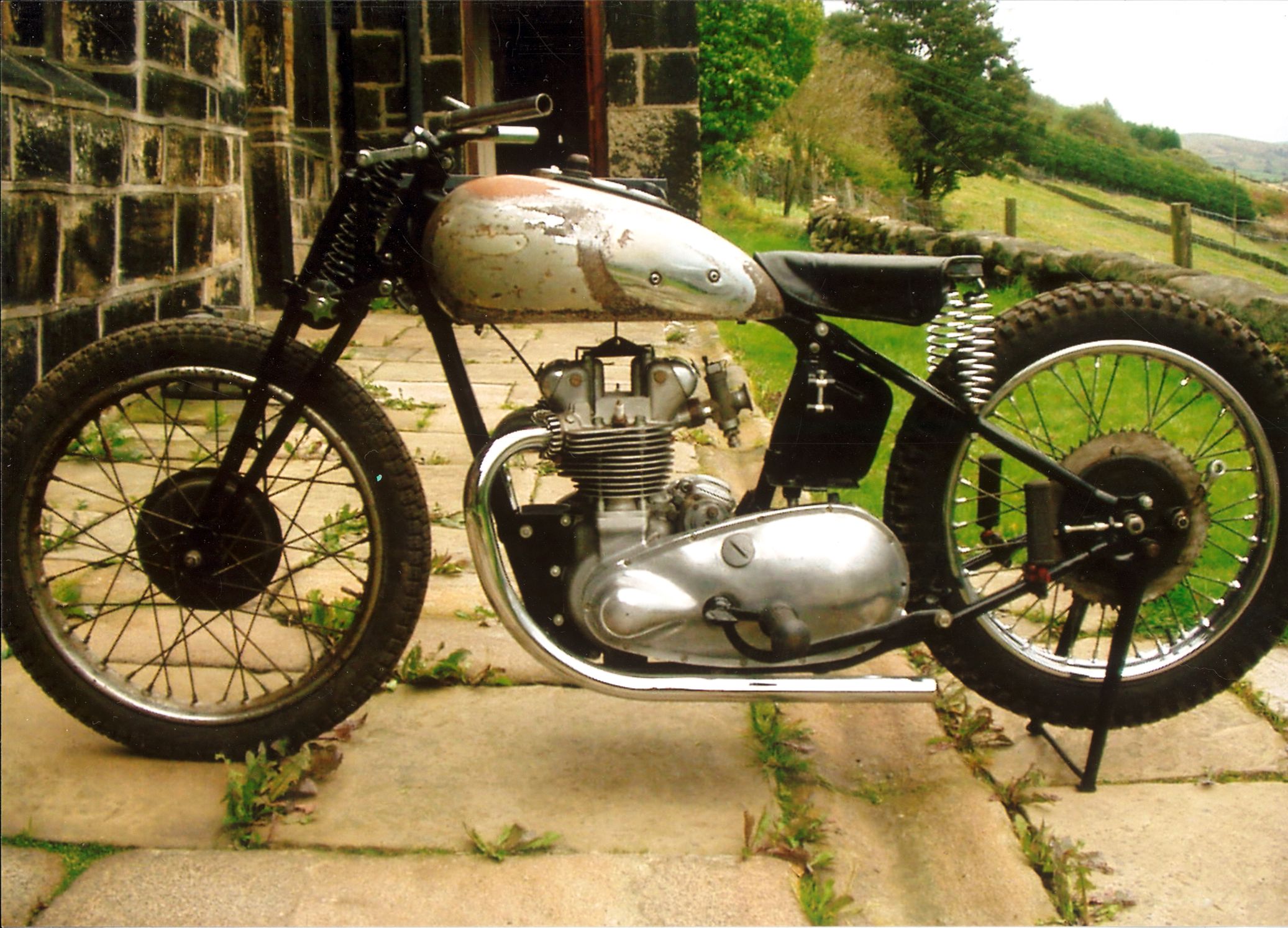 Bonhams Cars : 1939/40 Triumph 350cc 3TW Frame no. TL33302