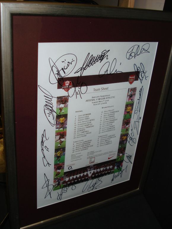 Bonhams : Signed and framed Arsenal team sheet