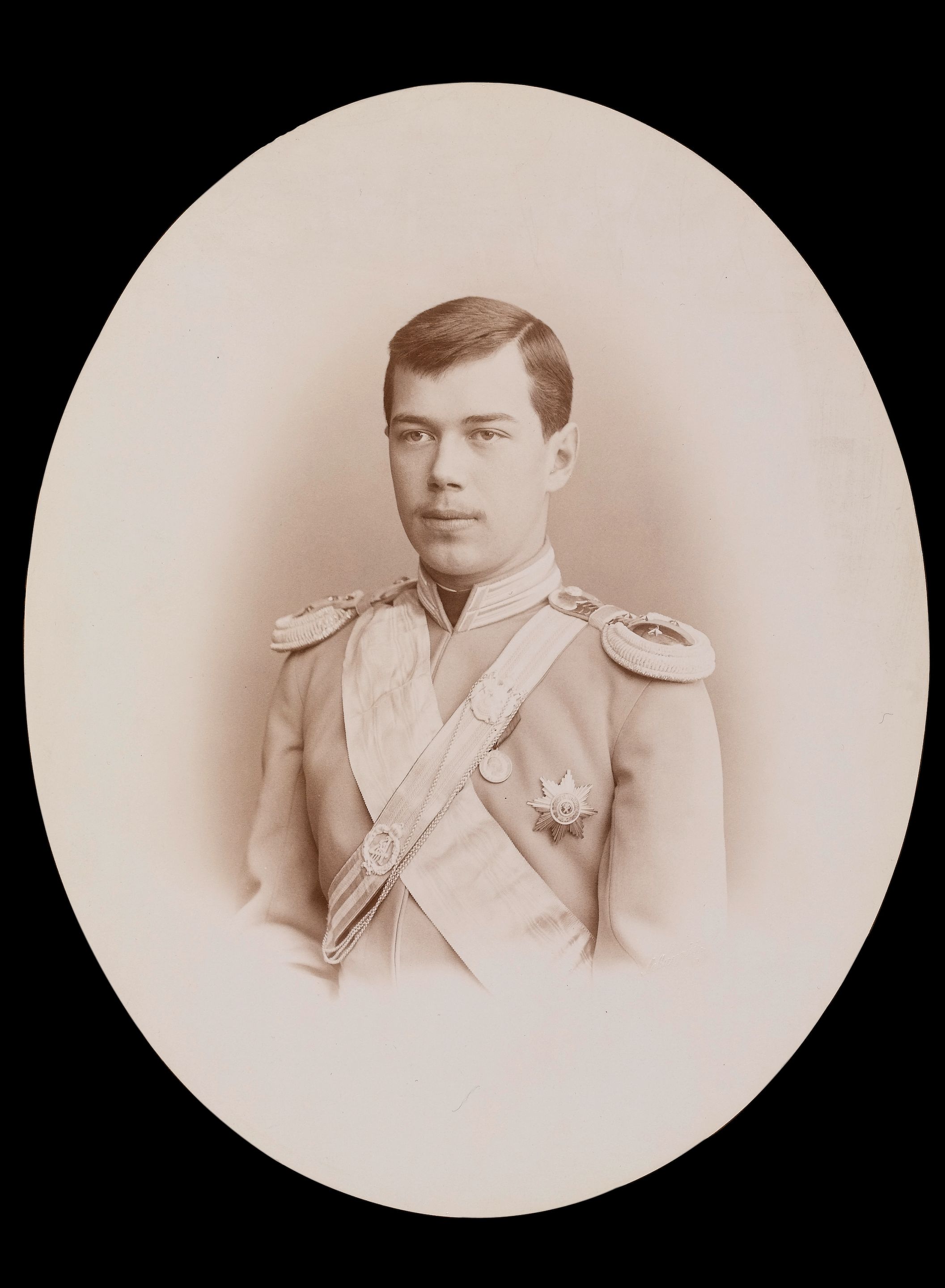 File:Nicholas II of Russia as a young man.jpg - Wikimedia Commons