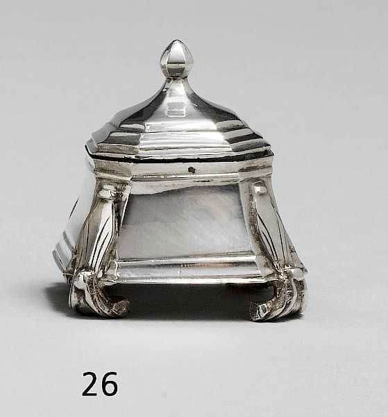 Bonhams : An 18th century Dutch silver miniature tobacco box, maker's ...