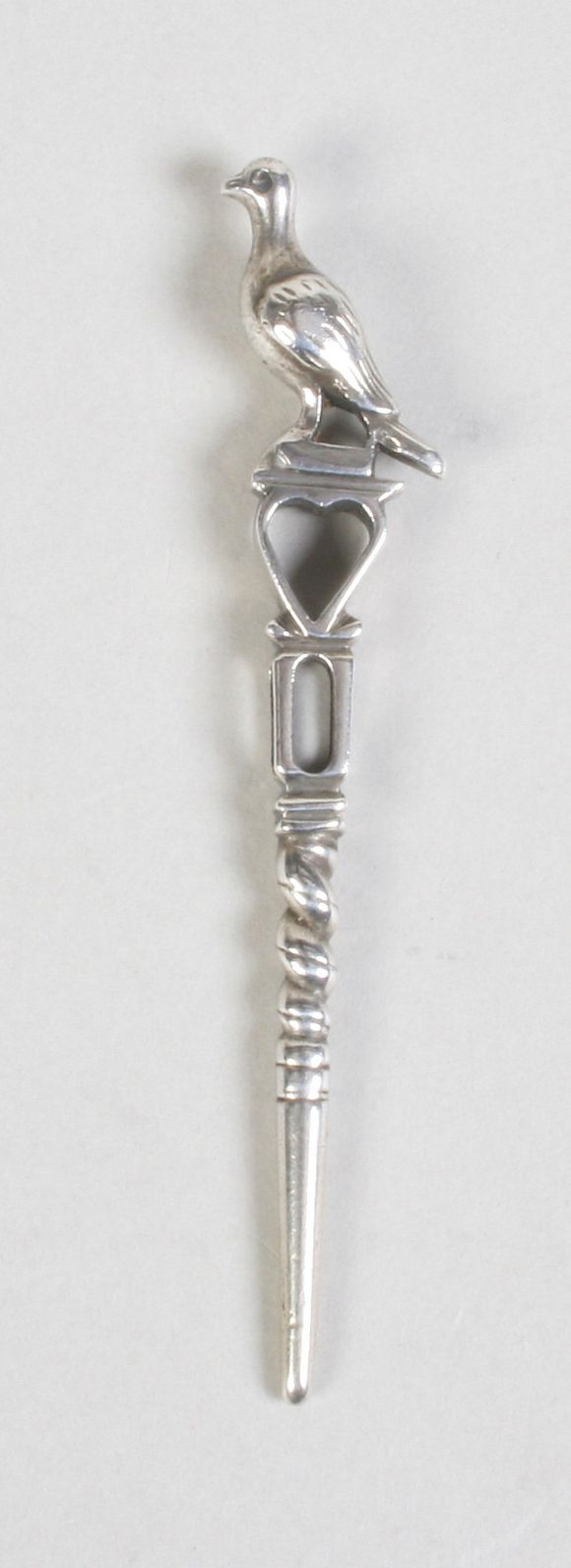 Bonhams : A late 18th/early 19th century Dutch silver bodkin