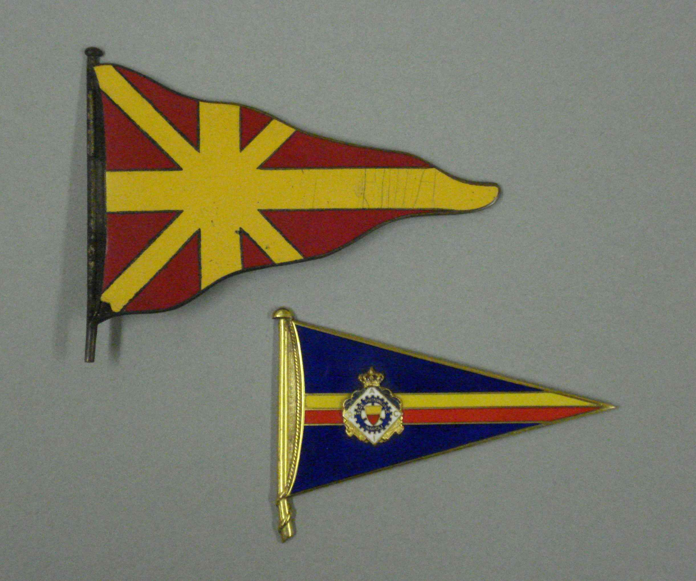 Bonhams Cars : A pre-war RACI enamelled club pennant badge, 1930s,