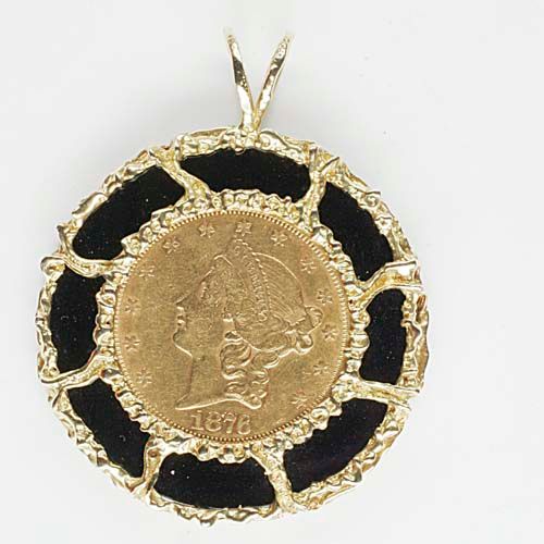 Bonhams : A 10 dollar coin set pendant