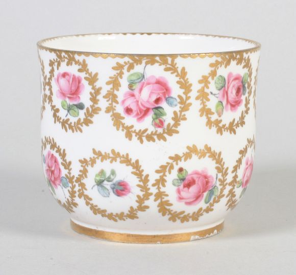 Bonhams : A Sèvres sugar bowl
