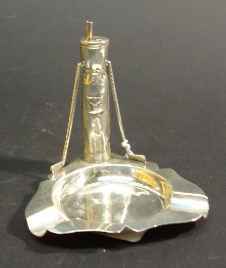 Bonhams : A fine Sterling silver golfing ashtray circa 1920s hall ...