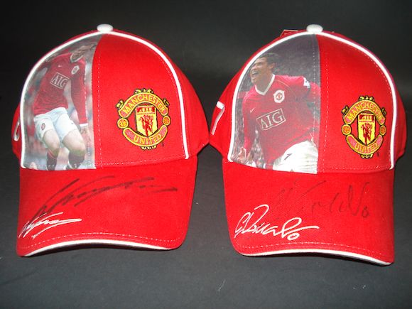 Bonhams : Ronaldo & Rooney signed baseball caps