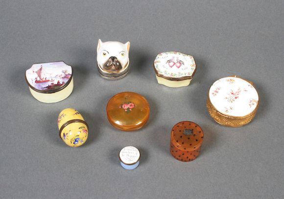 Bonhams : A collection of enamel and other boxes
