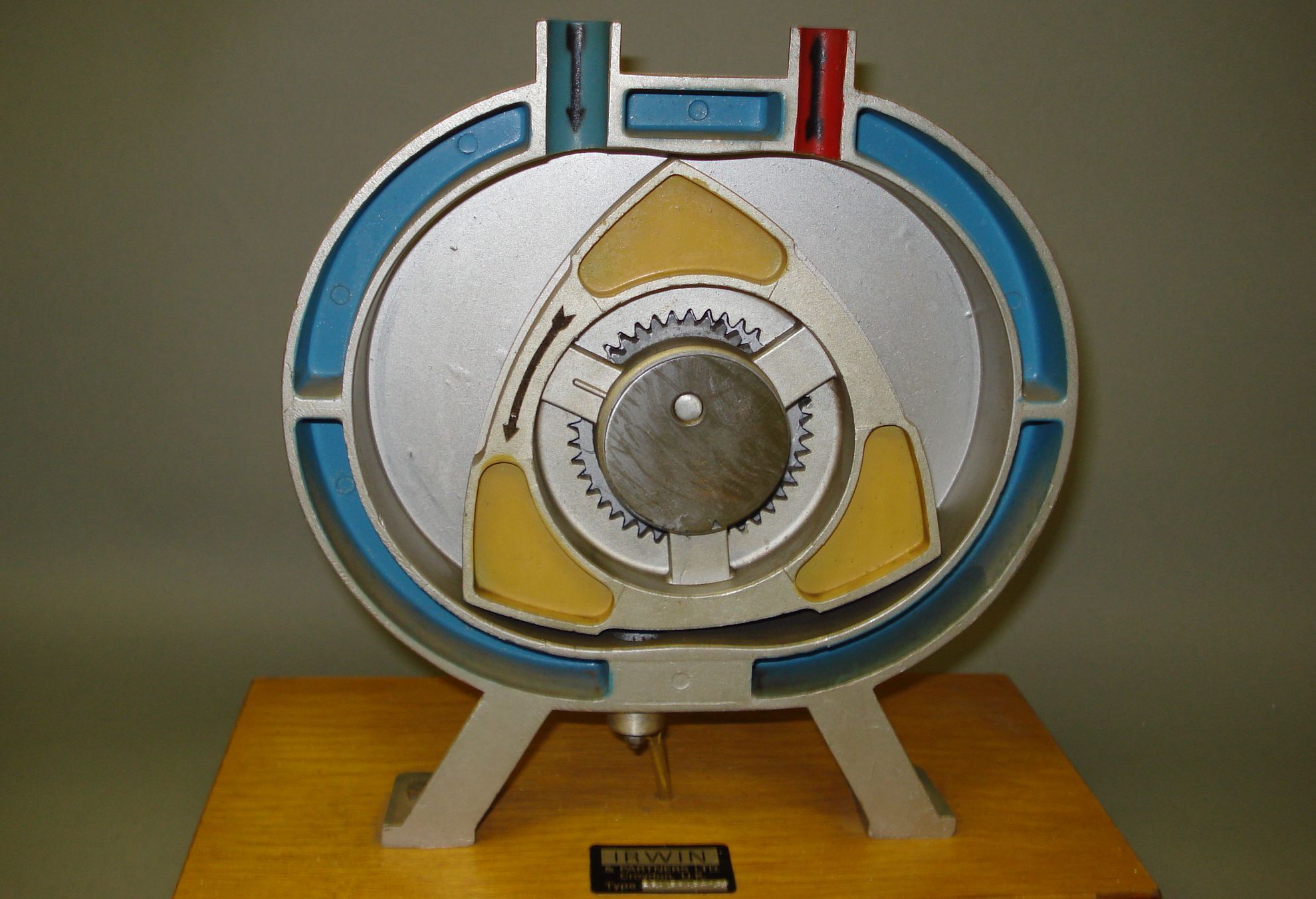 Bonhams Cars : A cutaway model of a Wankel Rotary engine,