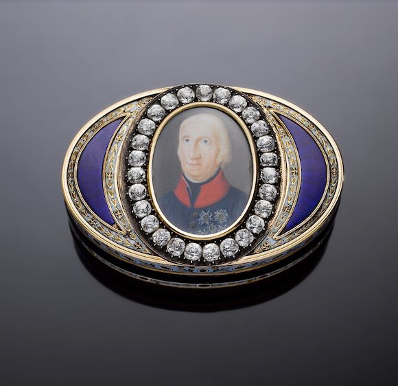 Bonhams : A George III gold and enamel oval snuff box, by John Ray ...