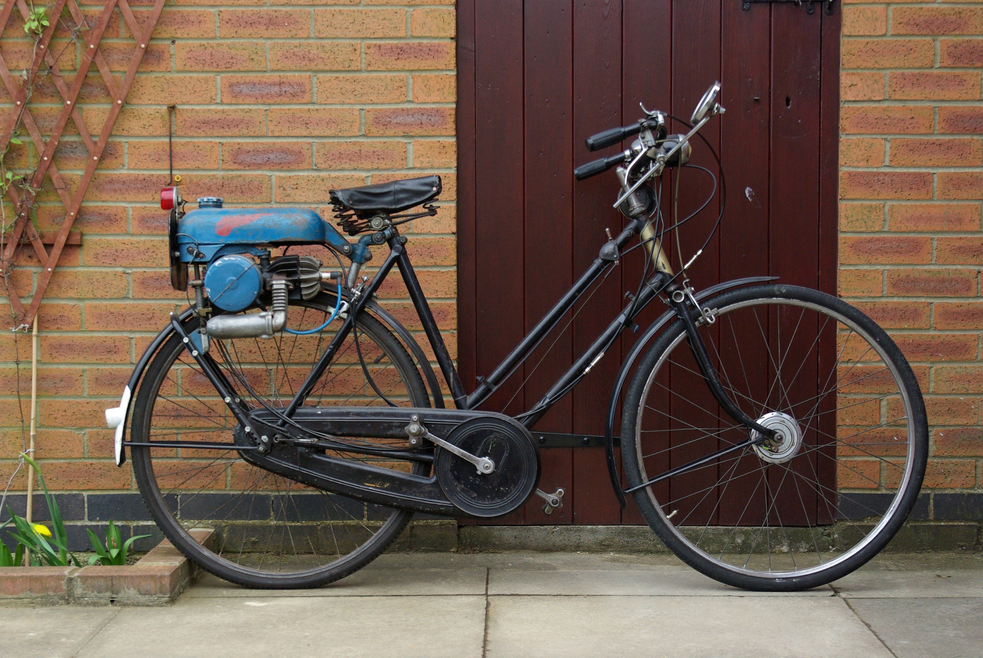 1950 Mini-Motor & Ladies’ Raleigh Cycle Registration no. EFE 839 Frame ...