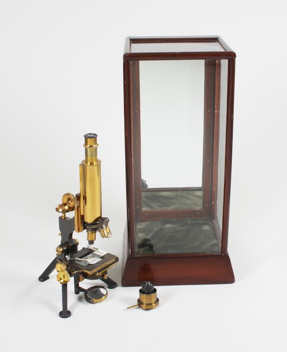 Bonhams : A 20th century brass/lacquer microscope