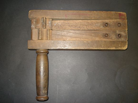 Bonhams : 1950s football rattle