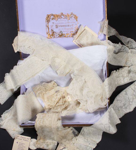 Bonhams : A collection of 18th century Mechlin lace