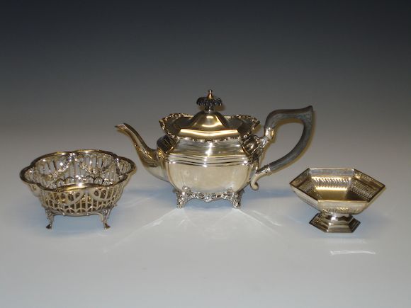 Bonhams : An Edward VII silver teapot by George Maudsley Jackson ...