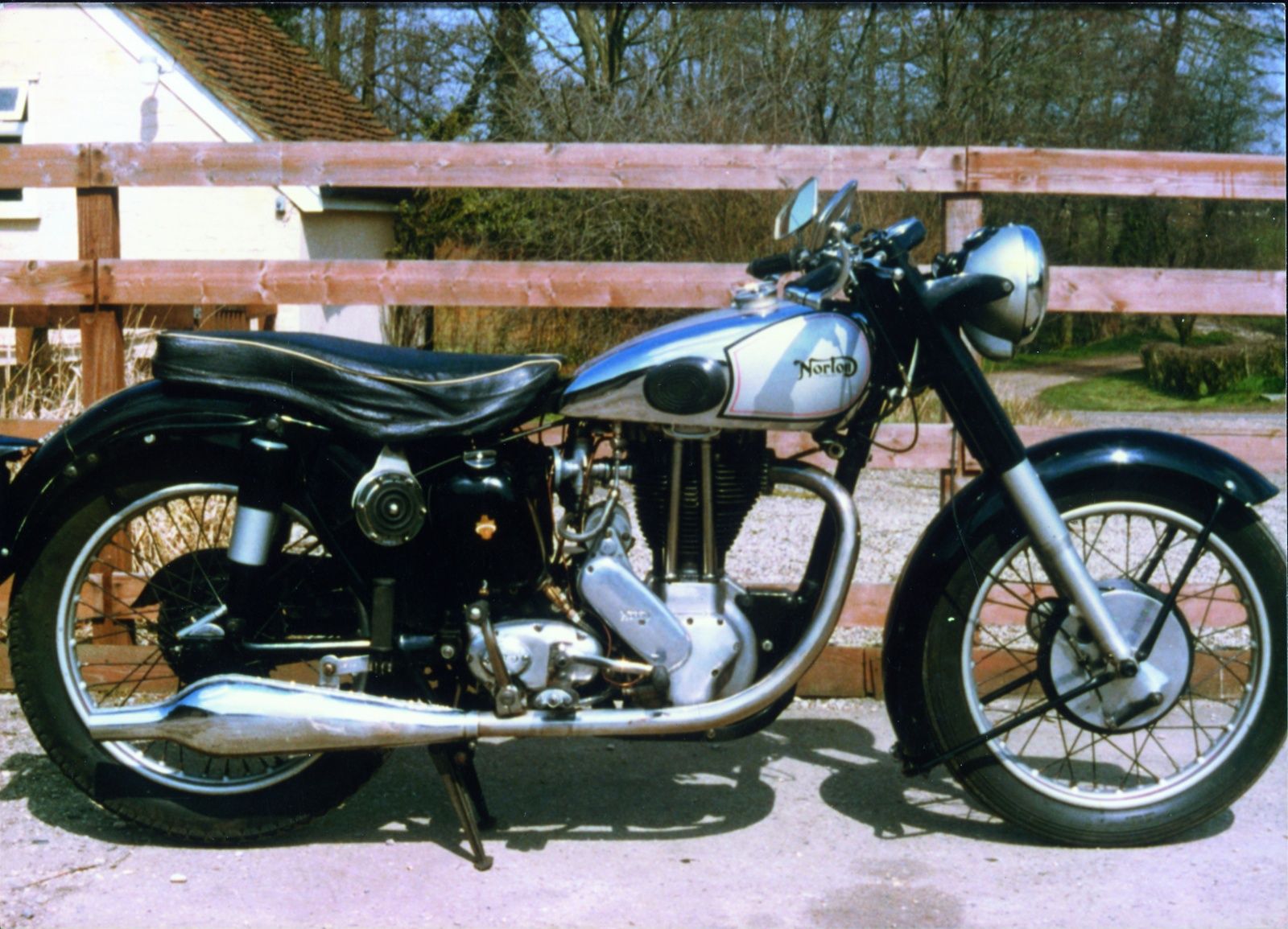 1959 Norton 490cc ES2 Frame no. 84868/4 Engine no. 84868/4 - auctions ...