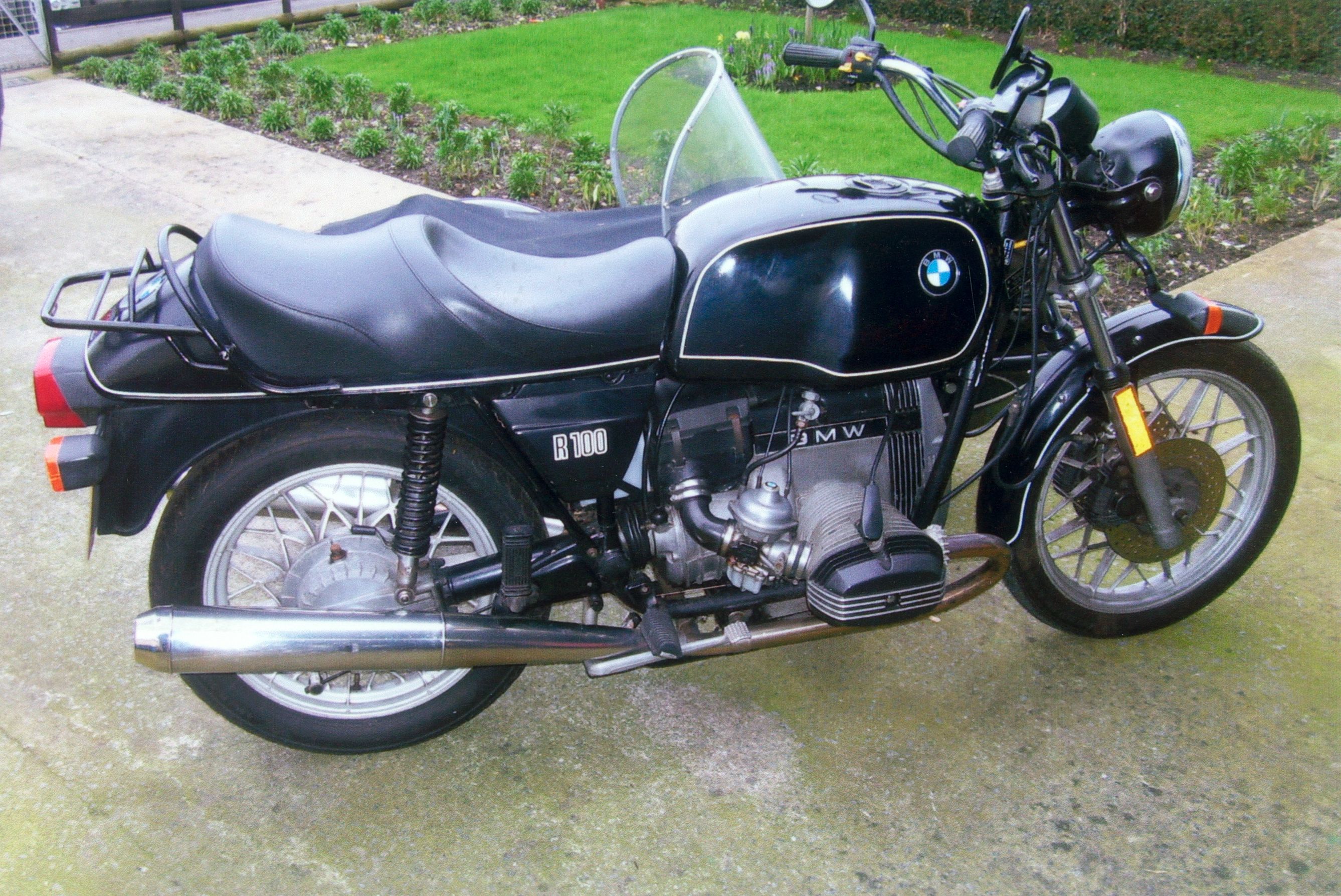 Bonhams Cars : 1984 BMW 980cc R100 Motorcycle Combination Frame no. 6036320 Engine no. 6036320