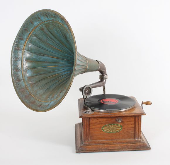 Bonhams : An oak cased table top horn gramophone