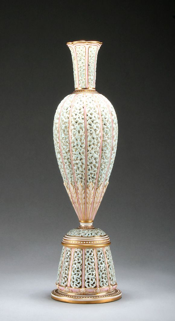 Bonhams : A Grainger's Worcester reticulated vase Circa 1890