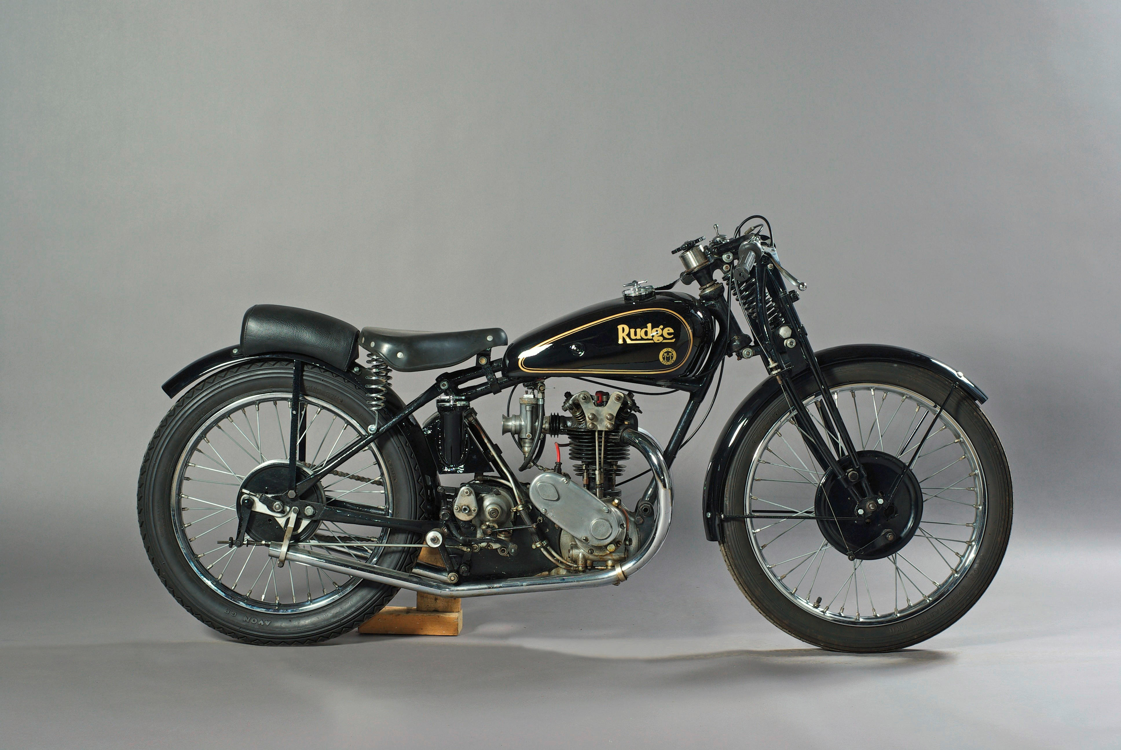 Bonhams Cars : c.1933 Rudge 248cc TT Replica Engine no. 3702