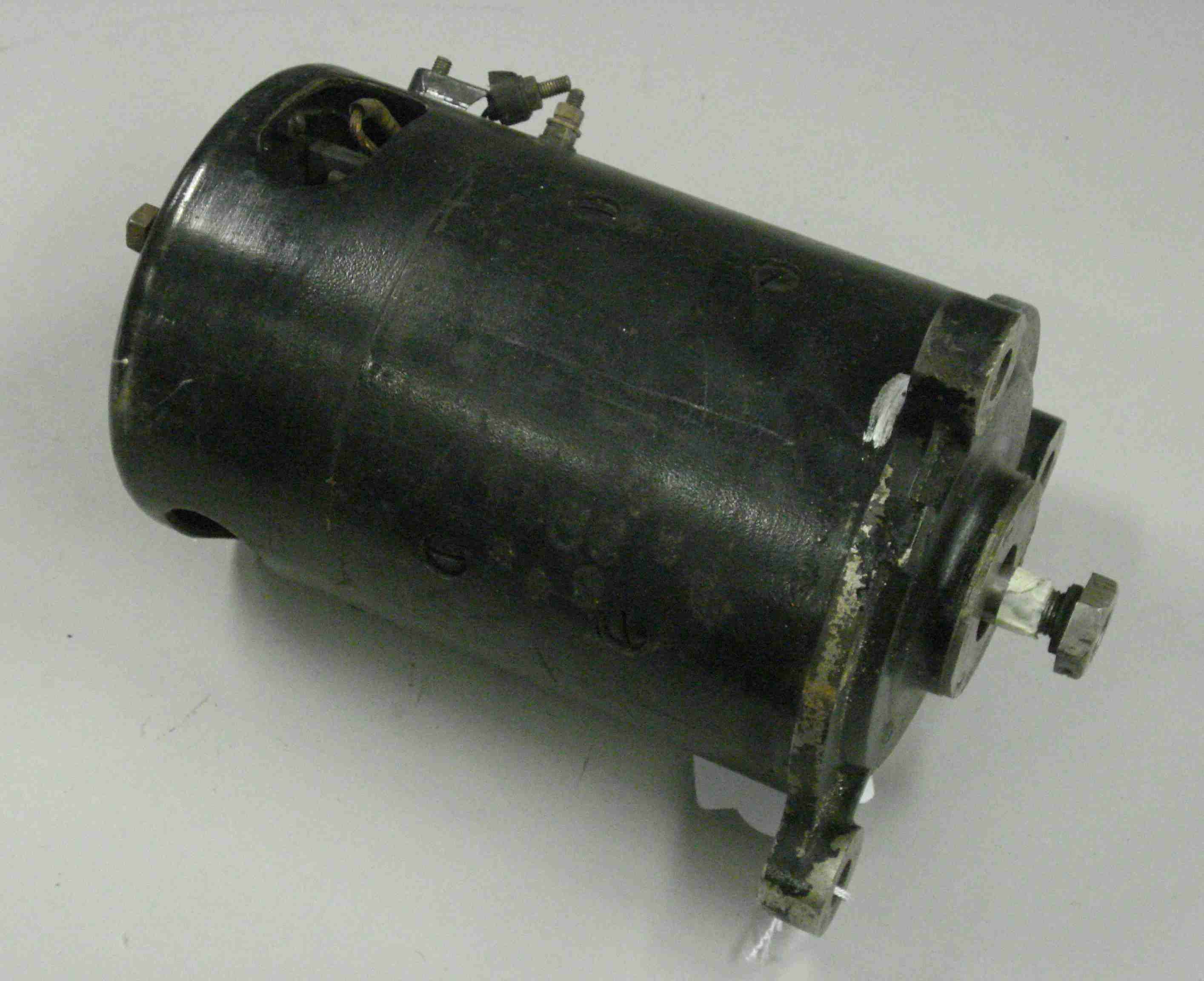 Bonhams Cars : A vintage Bentley4½ dynamo,