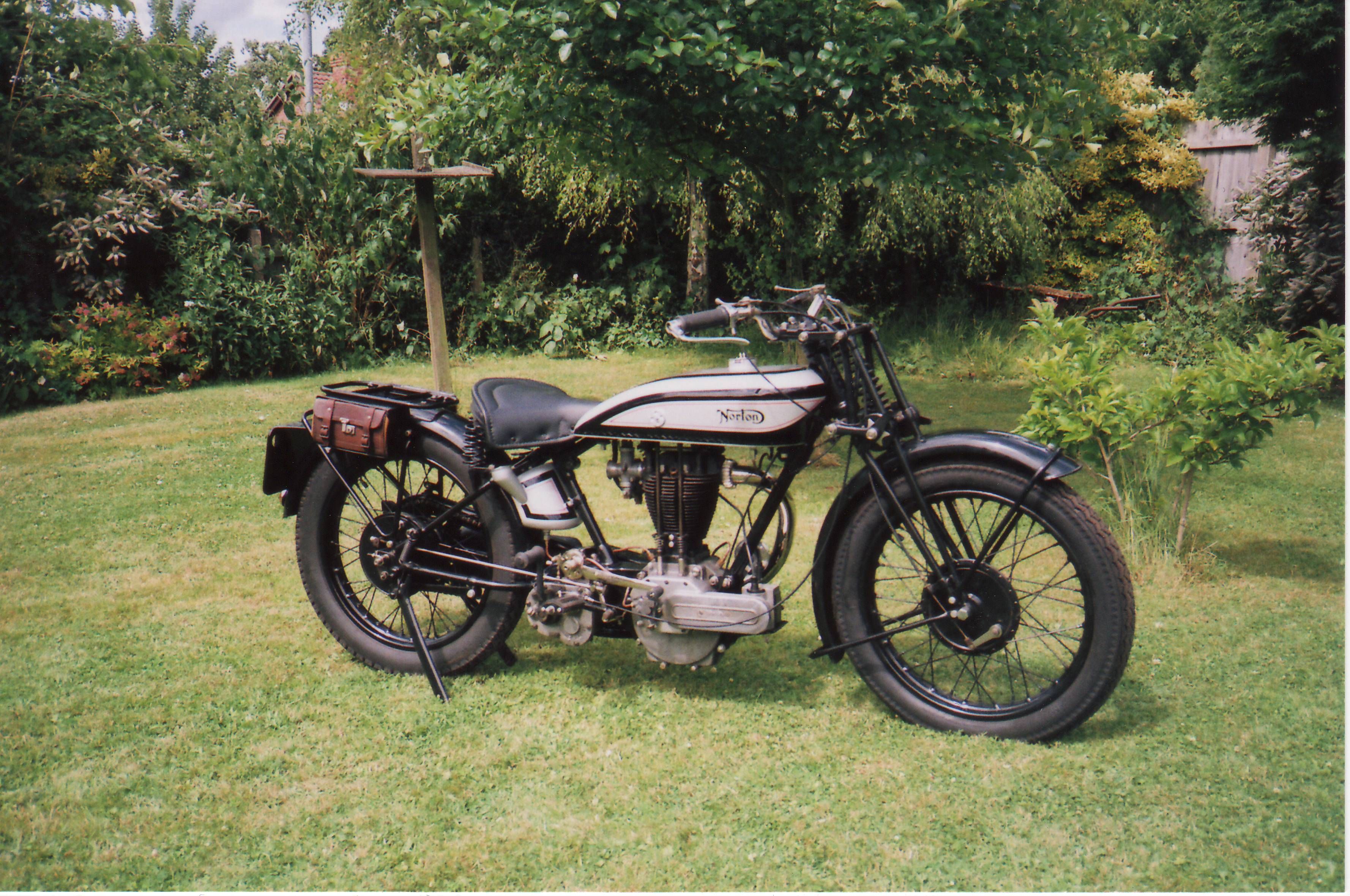Bonhams Cars : 1929 Norton 600cc Model 19 Frame no. 5881 42258 Engine ...