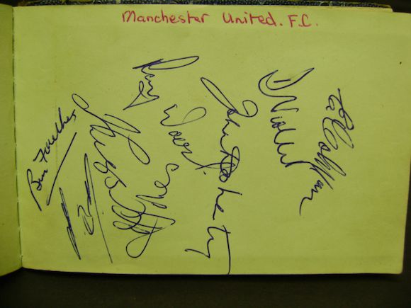 Bonhams : 1955/56 cricket/football autograph book