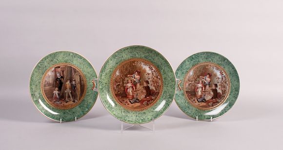 Bonhams : Two Prattware plates and one comport