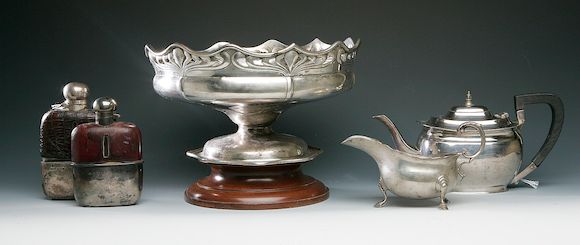 Bonhams : A collection of silver