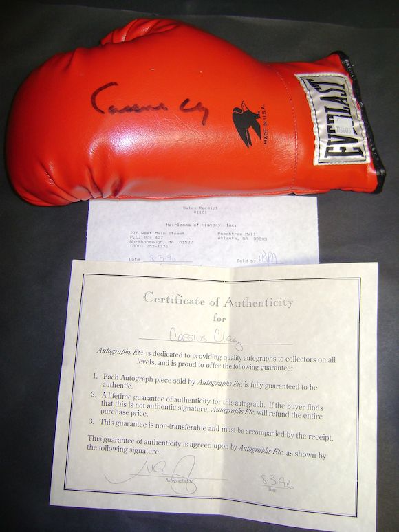 Bonhams : Cassius Clay hand signed boxing glove