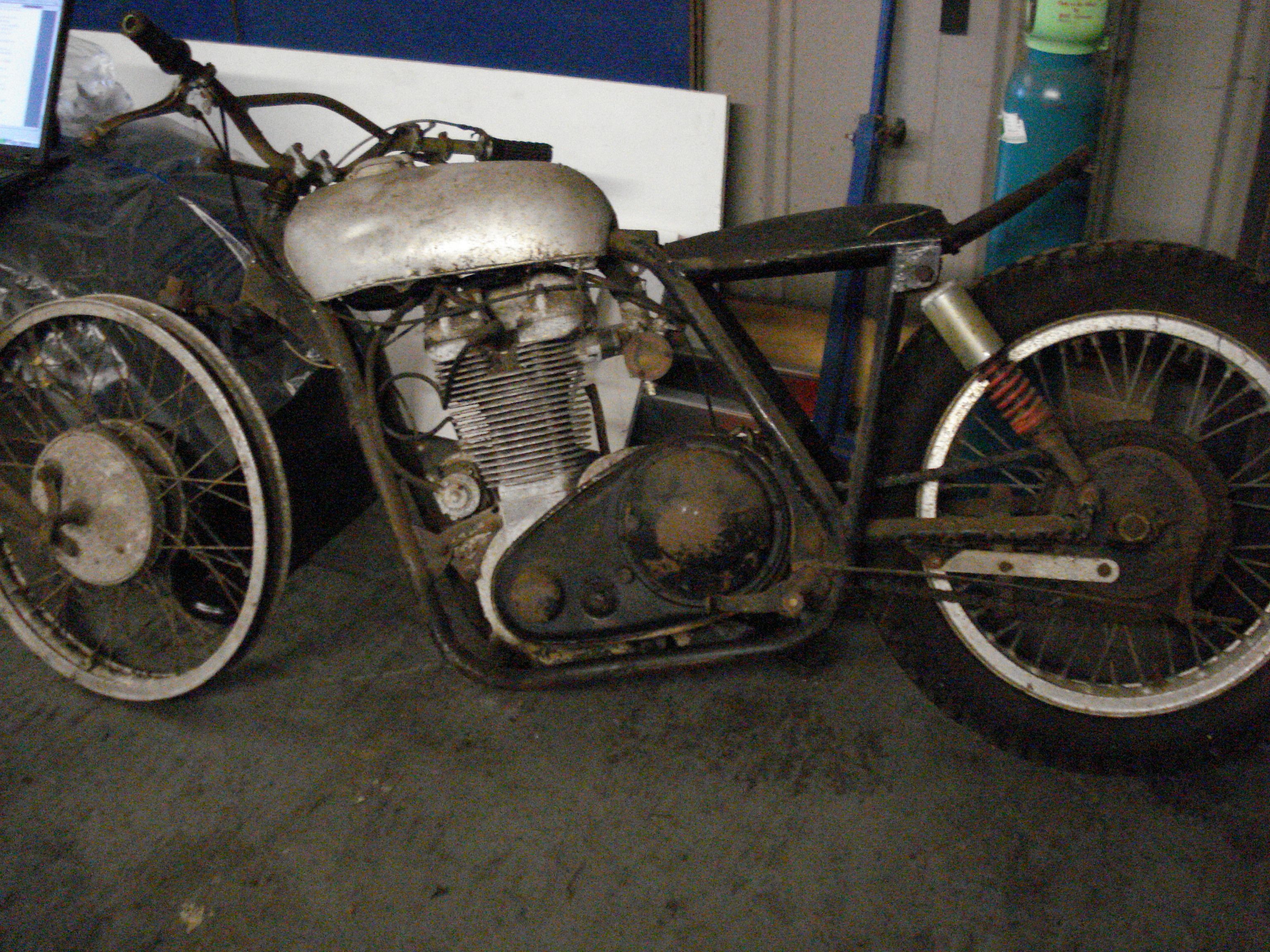 Bonhams Cars : 1957 Matchless 350cc G3L Competition Engine no. 57/G3L ...