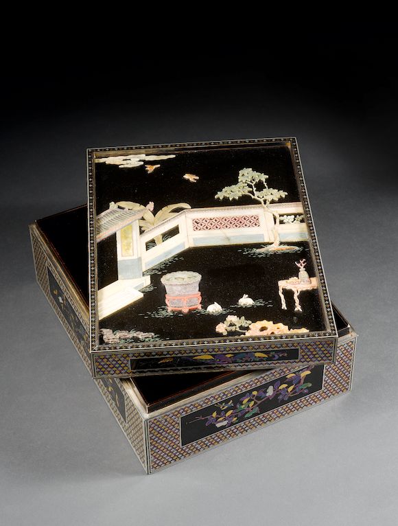 Bonhams : A Somada-style ryoshibako and cover Late Edo Period