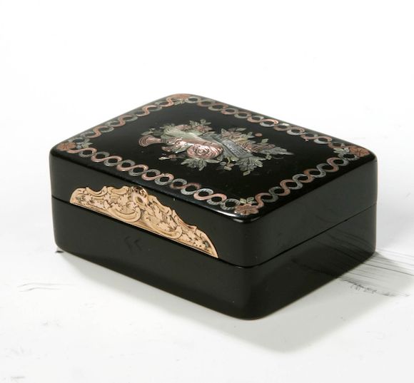 Bonhams : A Victorian gold inlaid tortoiseshell patch box,