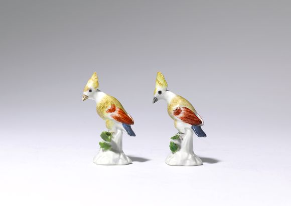 Bonhams : Two Meissen miniature models of cockatoos Circa 1750.