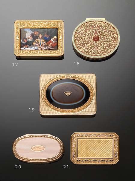 Bonhams : A 19th century French gold and agate snuff box, by Simon ...