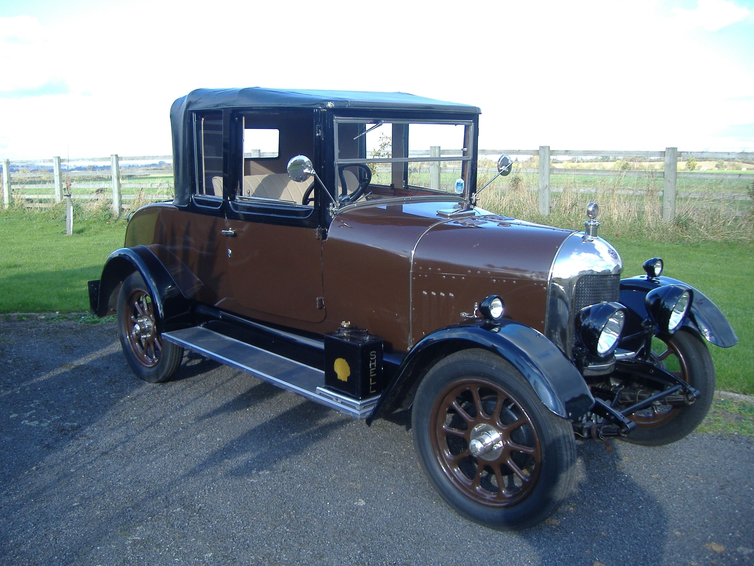 Bonhams Cars : 1926 Morris Oxford 13.9hp Three-quarter Coupé Chassis no ...