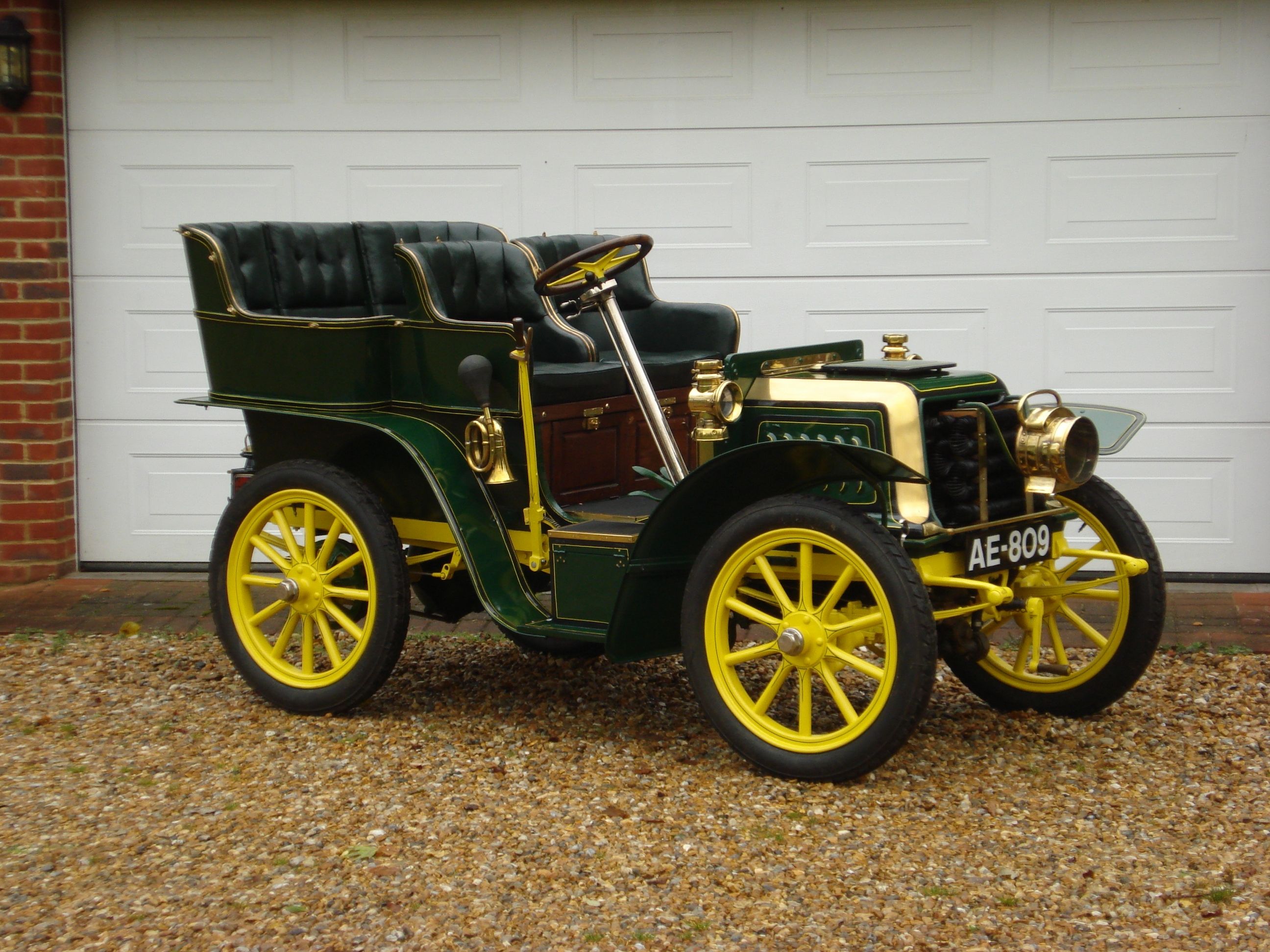 Bonhams Cars : 1903 Darracq 8hp Model G Four Seat Rear Entrance Tonneau ...