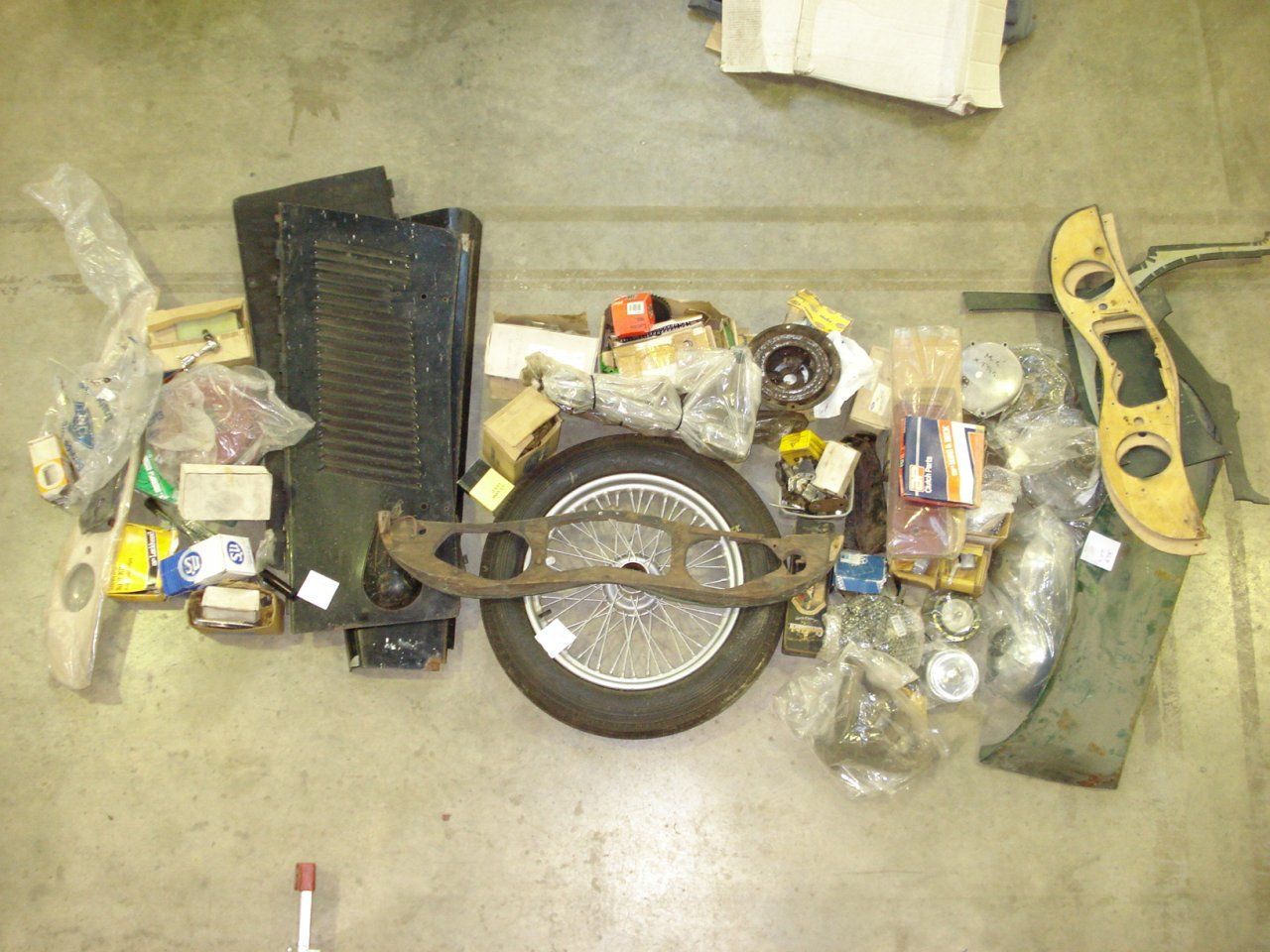 Bonhams Cars : A quantity of MGTC spares,