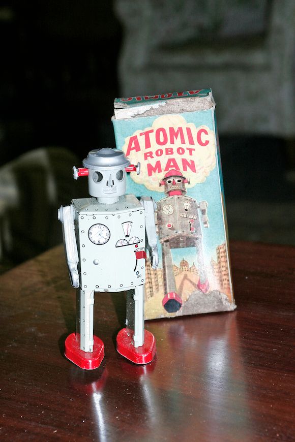 Bonhams : Atomic robot man