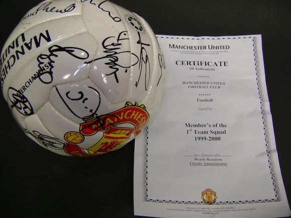 Bonhams : 1999 Manchester United hand signed football