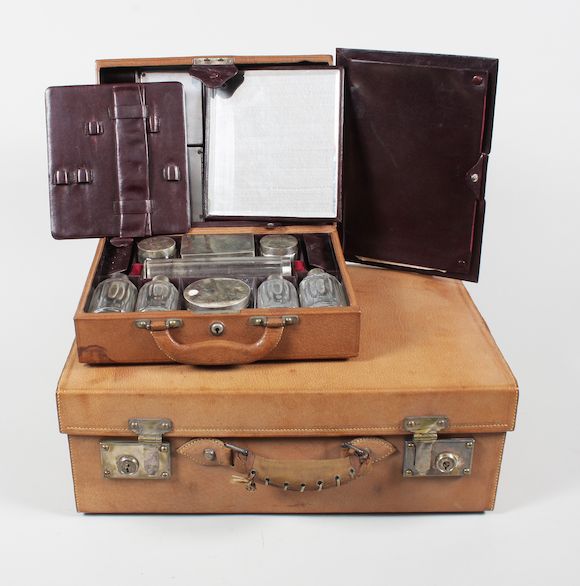 Bonhams : A good gentleman's leather travelling case of rectangular ...