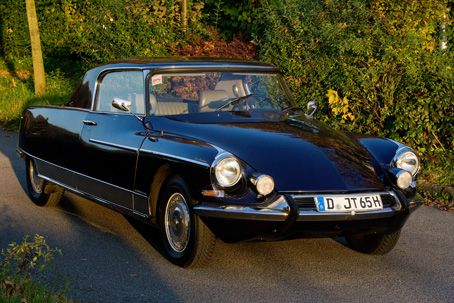 Bonhams Cars : 1964 Citroen DS19 Coupé Le Dandy Chassis no. 4272015 ...