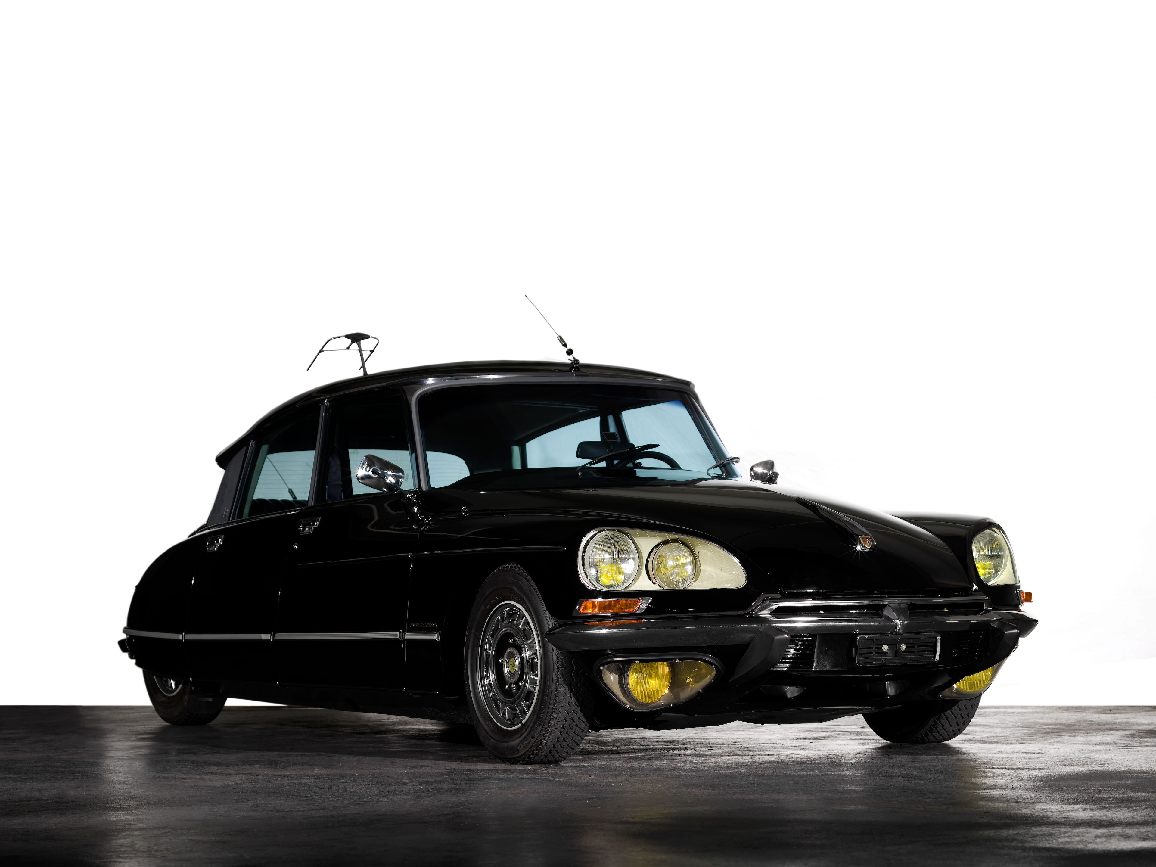 Bonhams Cars : 1972 Citroen Citroën DS 21 Prestige finition Chapron ex ...