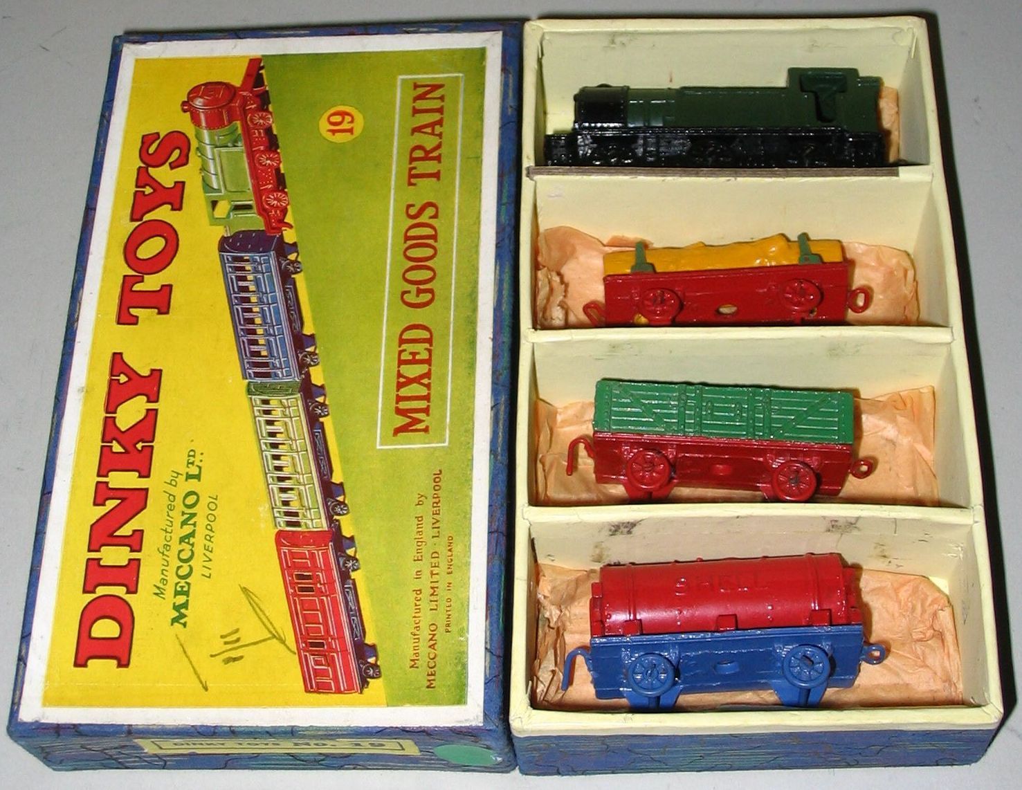Dinky (pre-war) 19 Mixed Goods Train set - auctions & price archive