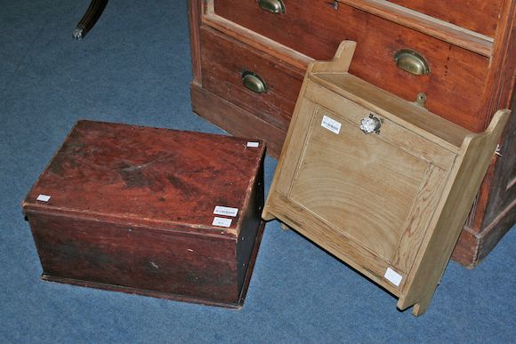 Bonhams : An early 20th century painted pine box