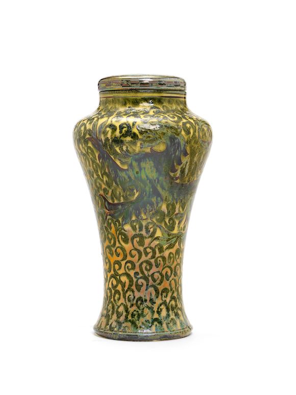 Bonhams : Gordon Forysth for Pilkington Royal Lancastrian a large ...