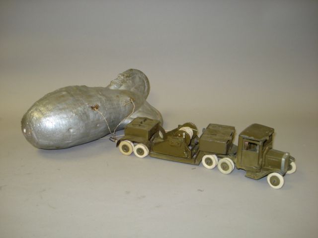 Britains set 1757, Barrage Balloon with Winch and Underslung Lorry ...